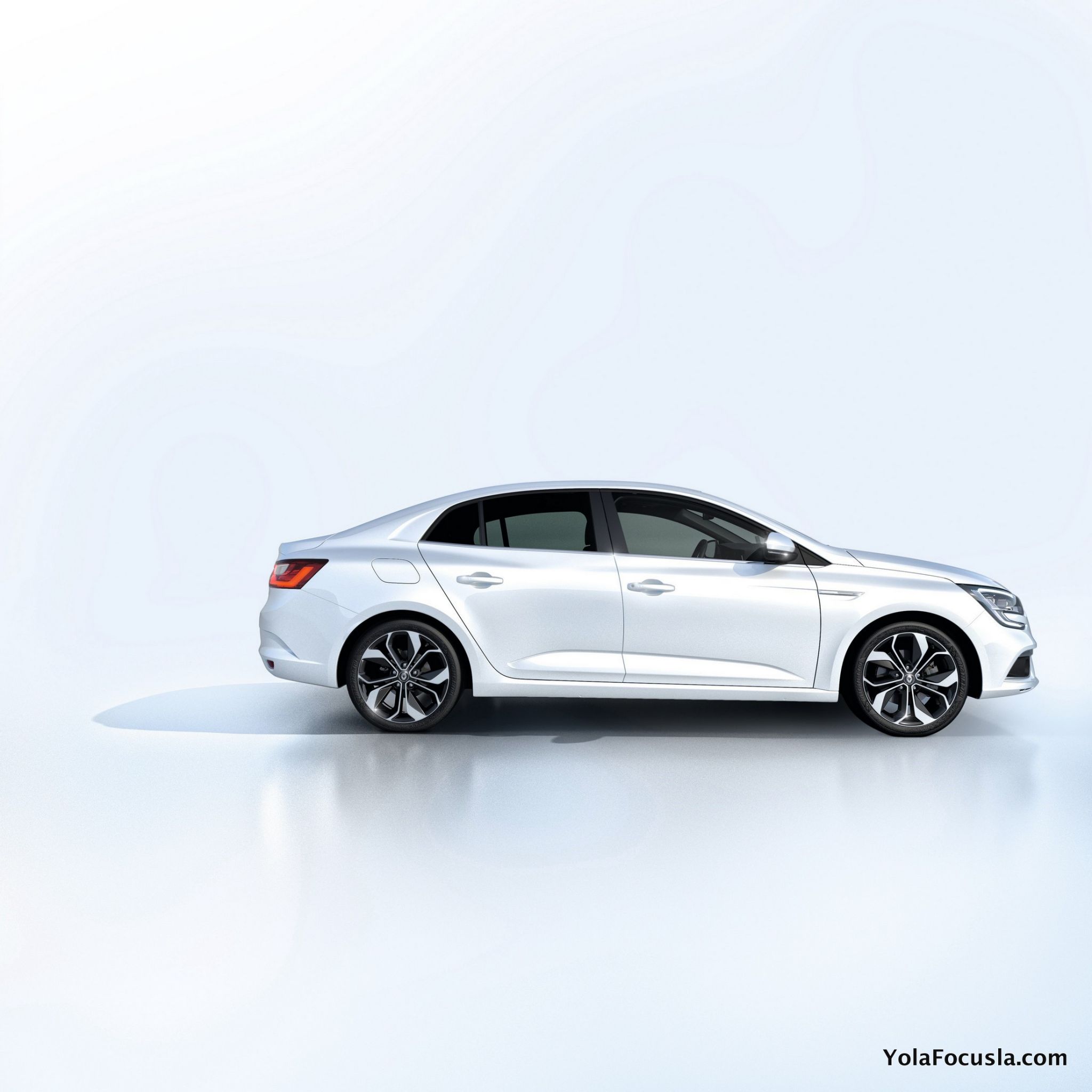 Renault Megane 4 Sedan Tanıtıldı: Efsane Geri Döndü! - Yola Focusla