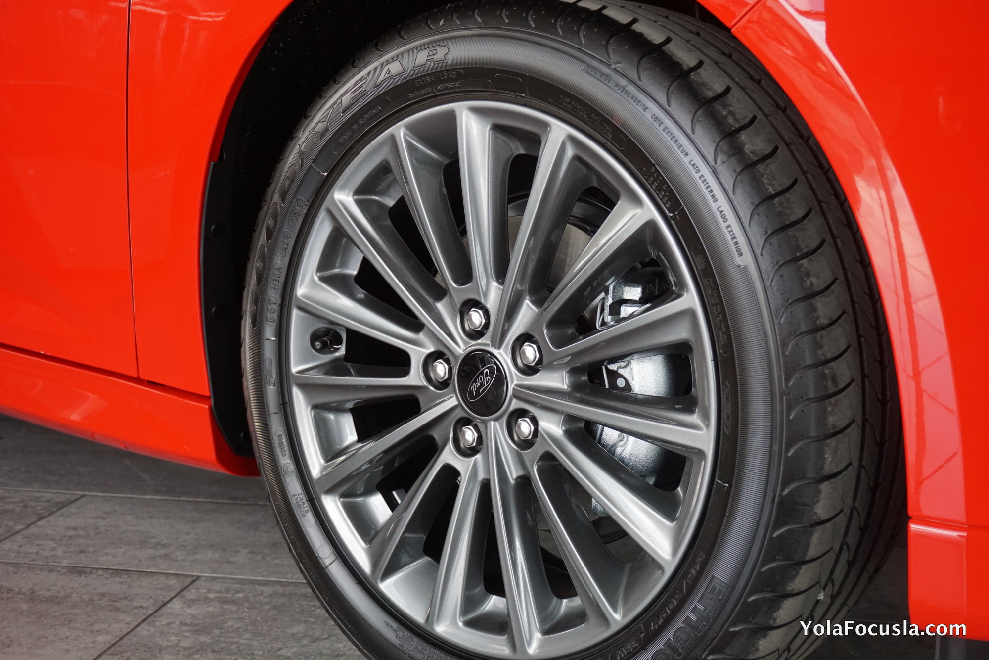 2016 Ford Focus ST-Line İncelemesi | Yola Focusla